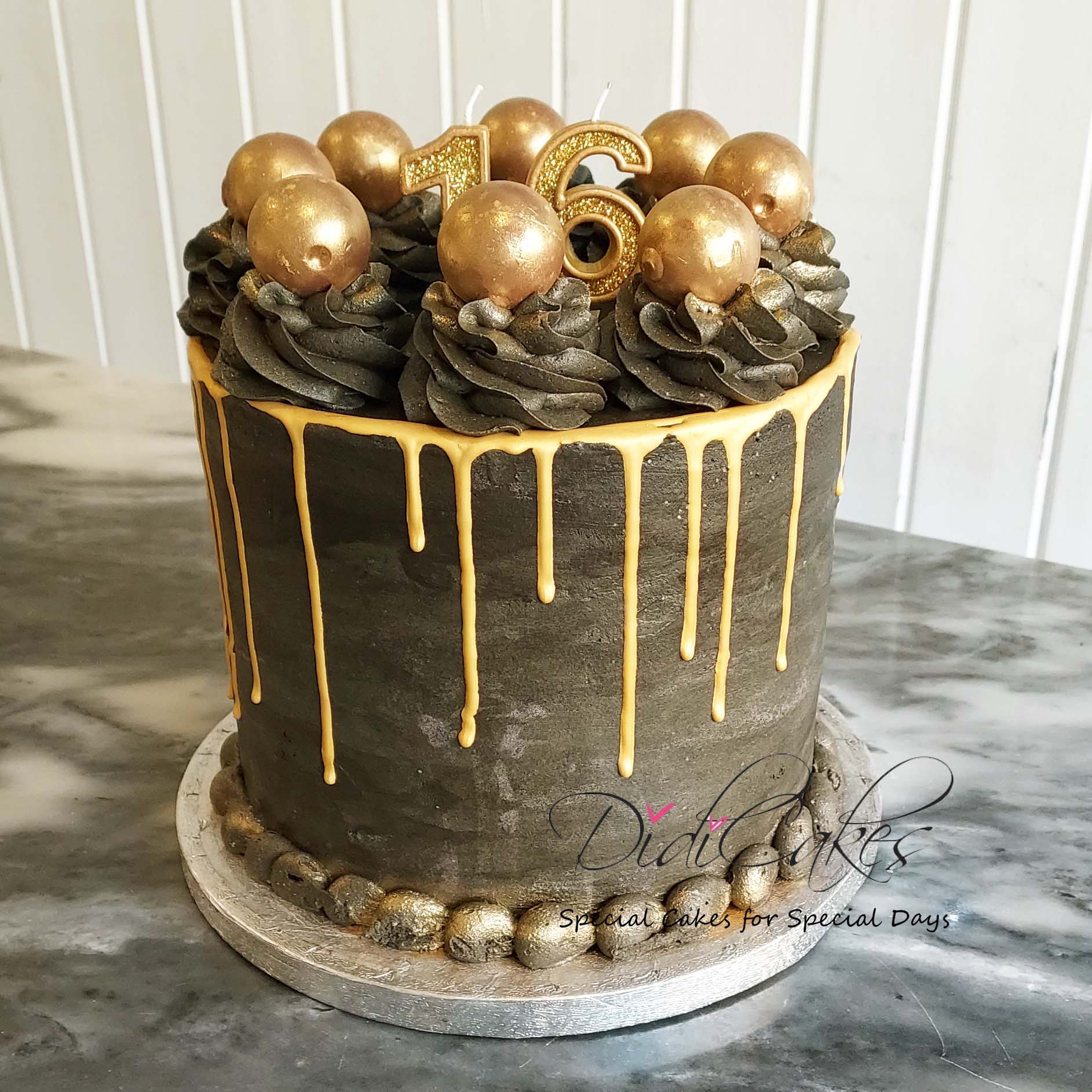 Gold Lindor and Drip Cake – Didi Cakes